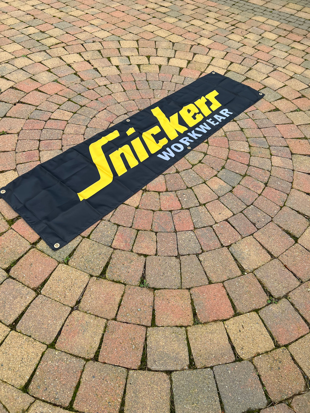 Snickers Banner – Blade Performance