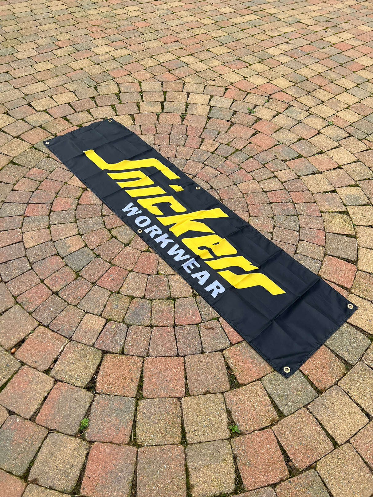 Snickers Banner – Blade Performance